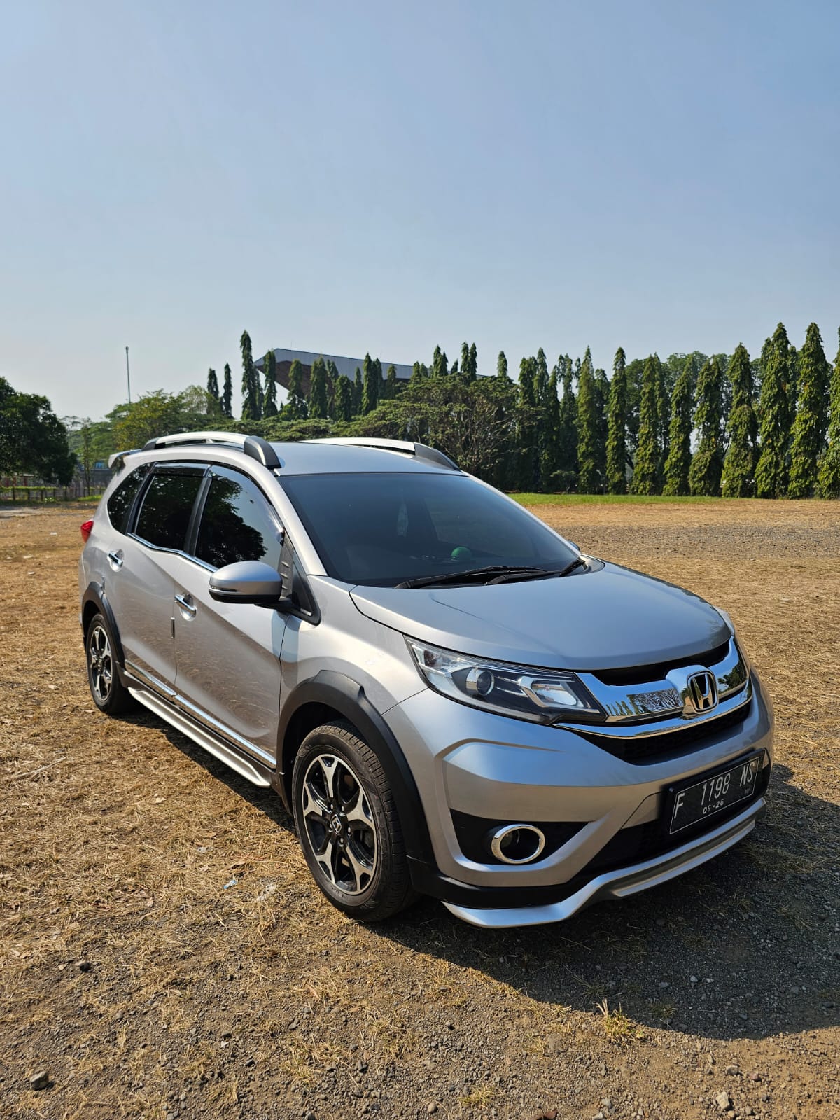 Honda BR-V E - Sentul Motor